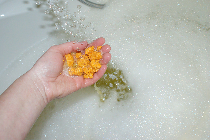 How to use a Lush bubble bar? - Oh My Lush.com