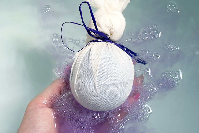 Review: Lush Deep Sleep Bath Bomb - Oh My Lush.com