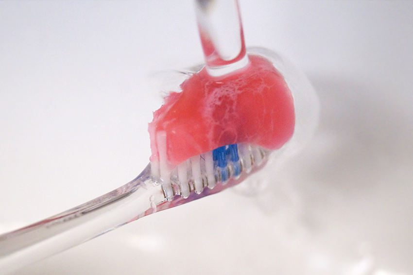 Review: Lush Candy Cane Toothpaste Jelly - Oh My Lush.com