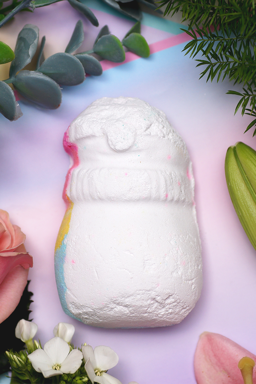 Review: Lush Snowman Dreaming Bath Bomb - Oh My Lush.com