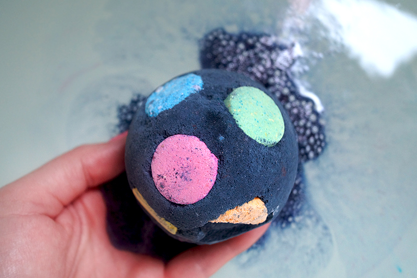 Review: Lush The World’s Smallest Disco Bath Bomb - Oh My Lush.com