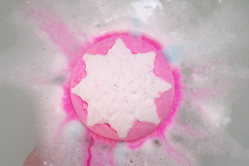 Review: Lush Snow Fairy Bath Bomb - Oh My Lush.com